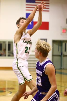 Longhorns take down Center Point - Fredericksburg Standard