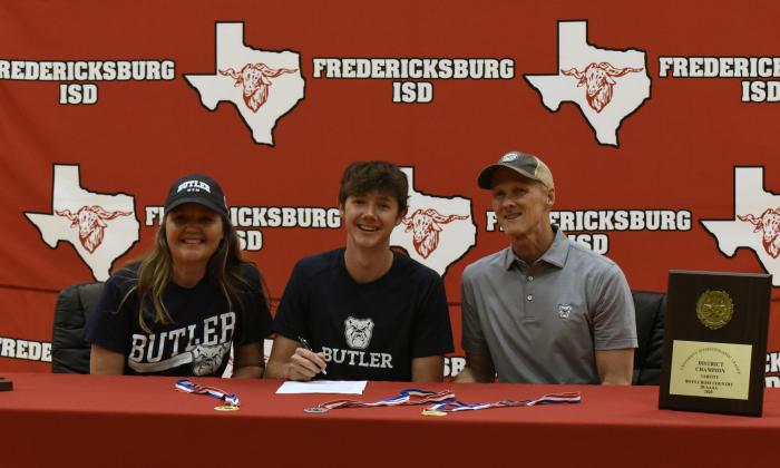 FHS Signings - Fredericksburg Standard