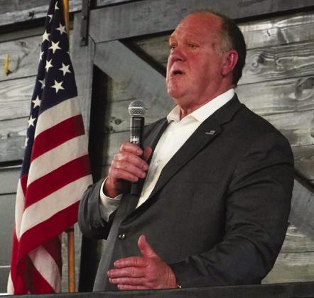 Former ICE director speaks to local group - Fredericksburg Standard