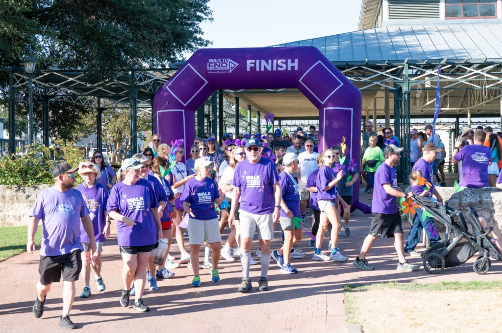 Record crowd set in Walk to End Alzheimer’s - Fredericksburg Standard
