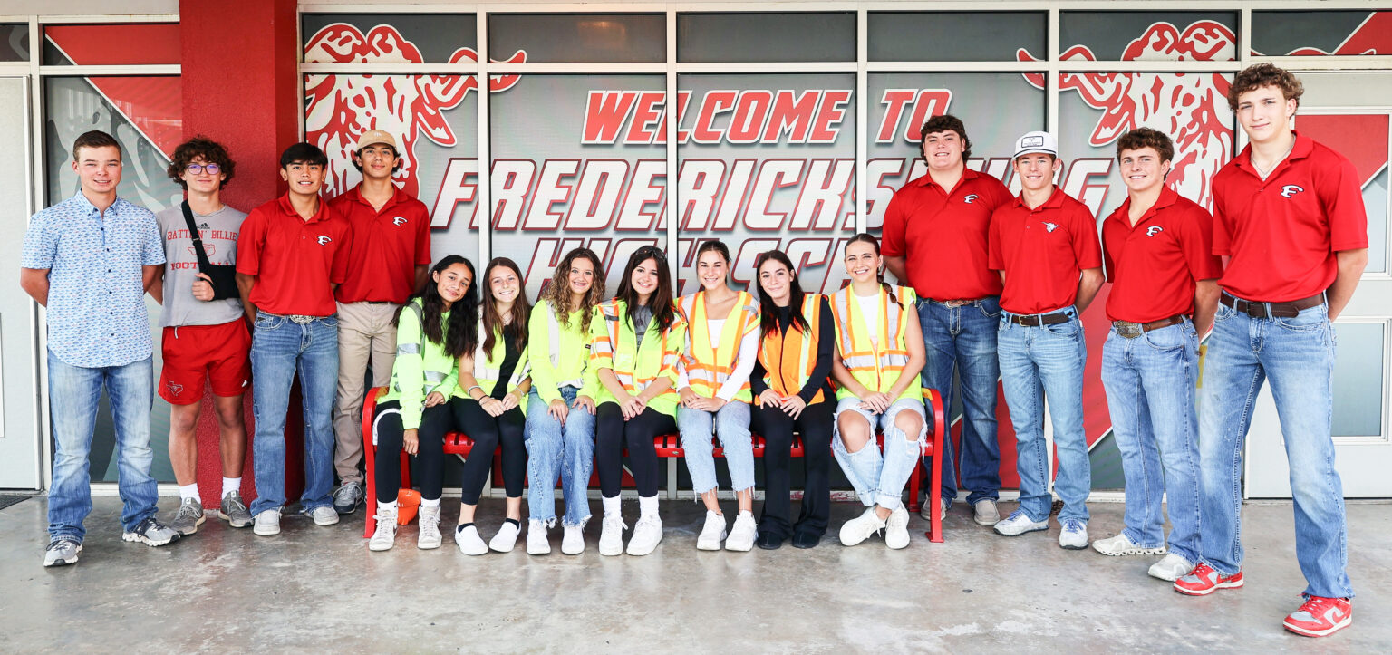 FHS HOMECOMING - Fredericksburg Standard FHS HOMECOMING - Fredericksburg Standard