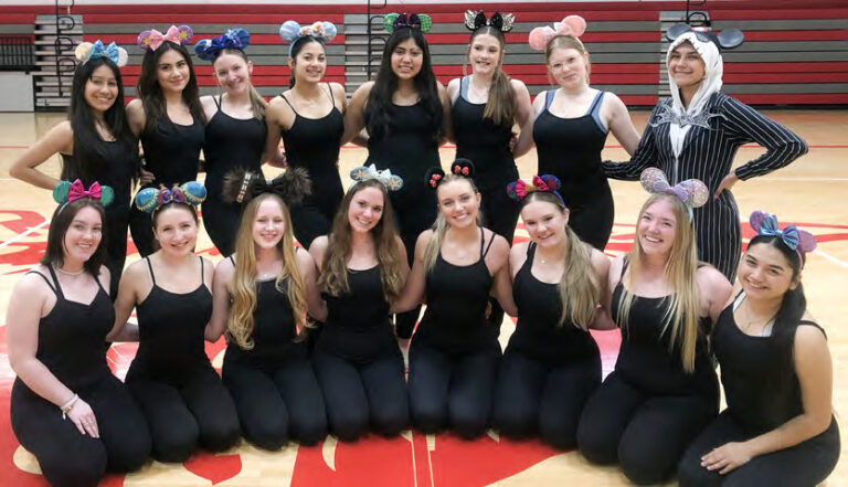 Red-Hotts Spring Show - Fredericksburg Standard