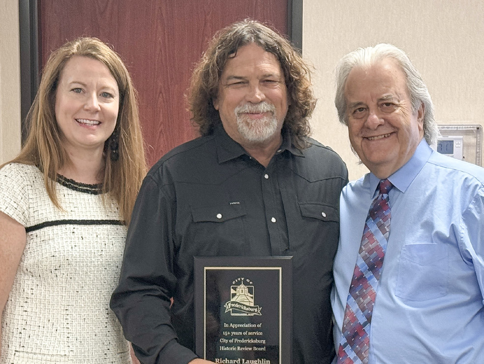 Paid parking lot OK’d for East Main - Fredericksburg Standard