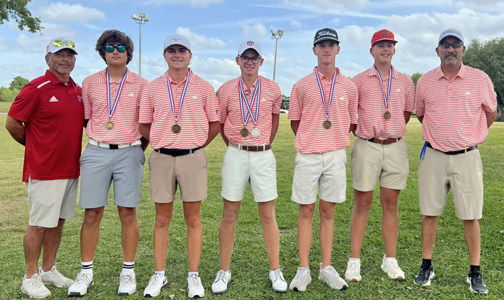 FHS boys’ golf finishes third at regionals - Fredericksburg Standard