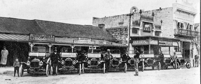 Early cars caused chaos - Fredericksburg Standard