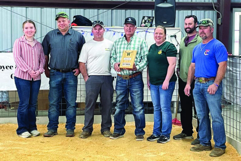 CATTLE - Fredericksburg Standard